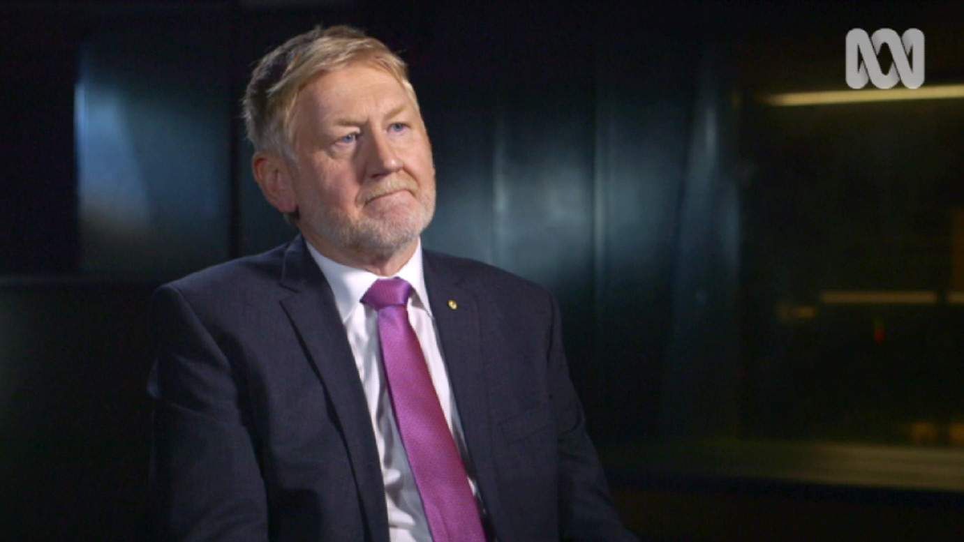 Martin Ferguson recalls flight with Julia Gillard - ABC News