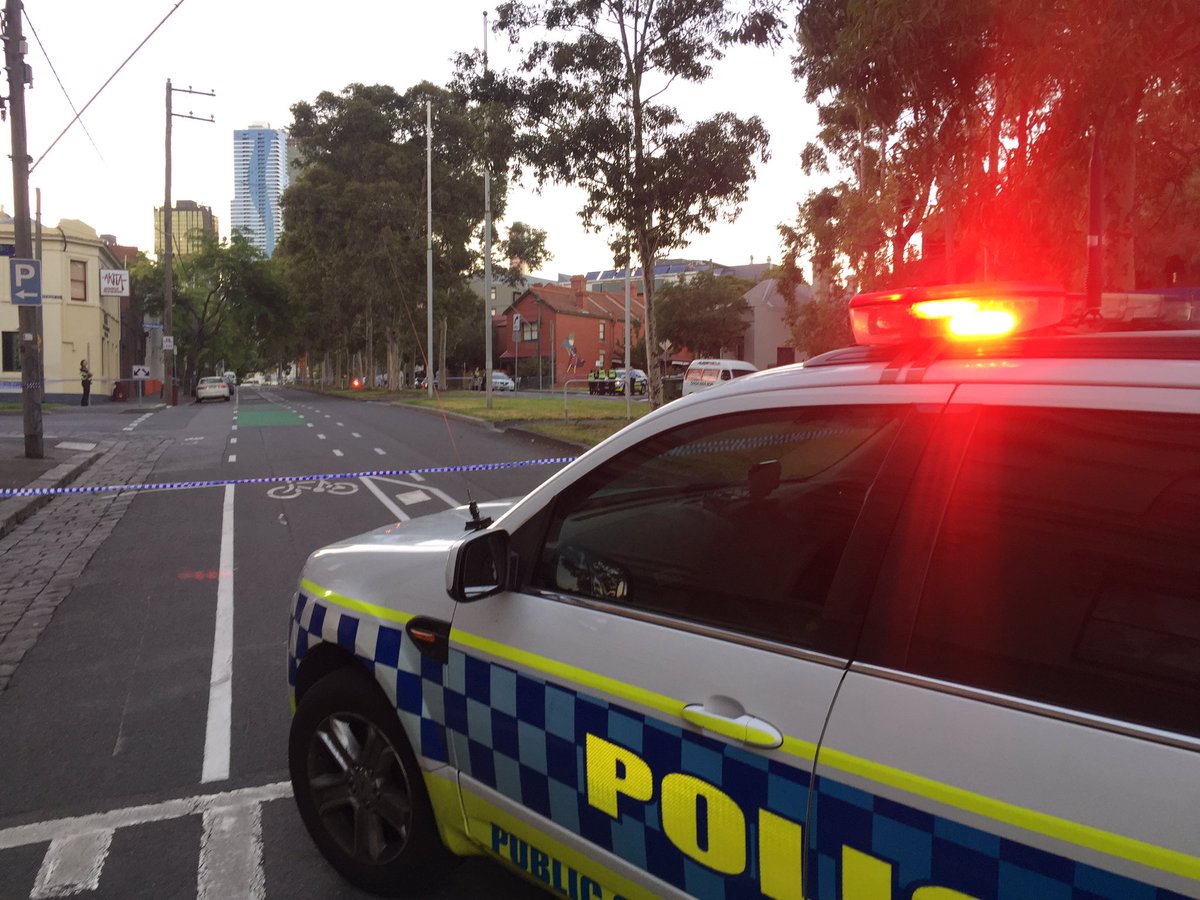 Melbourne stabbings leave one man dead, two seriously injured - ABC News