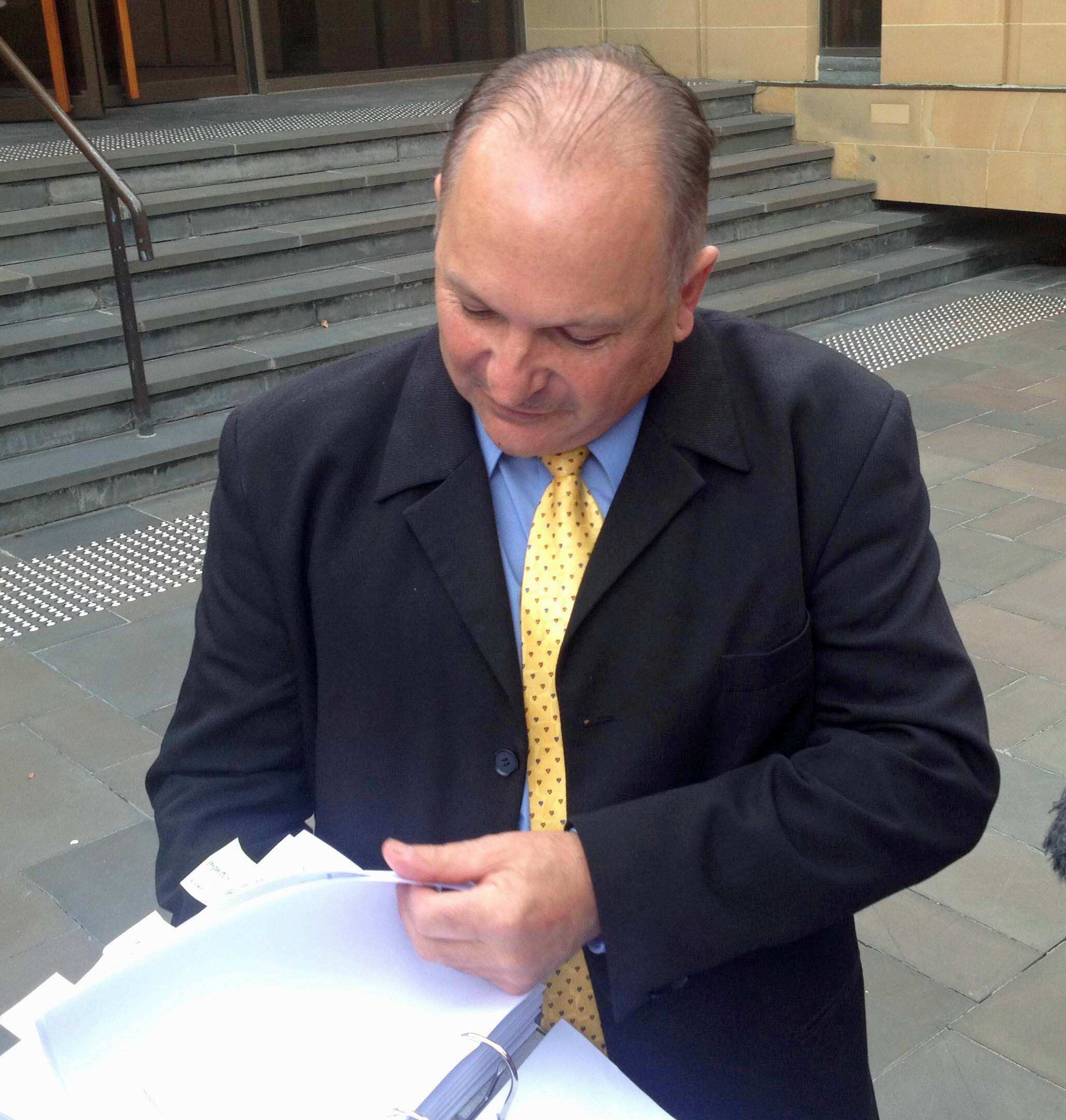 Legal bid to stop Palmer United Party's registration fails - ABC News