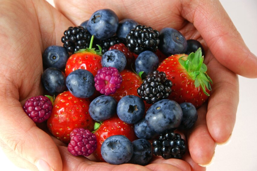 Australian berry farmers urge consumers to buy homegrown product after ...
