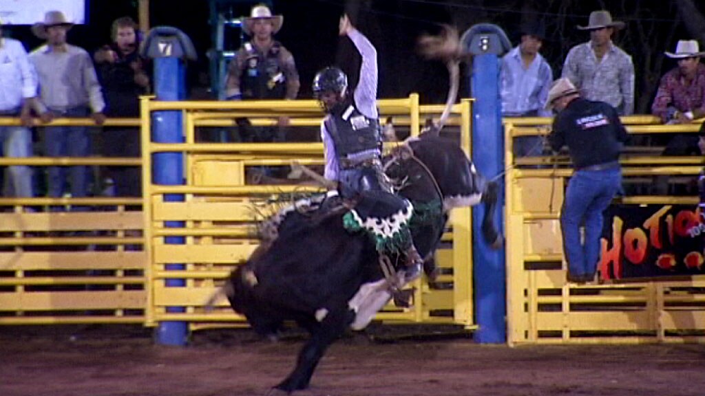 Australia's best professional bull riders make their mark in Darwin ...