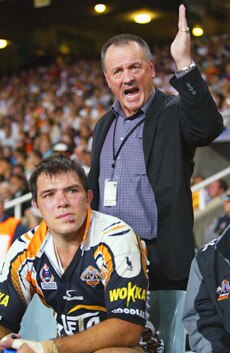 Sheens critical of ref's performance - ABC News