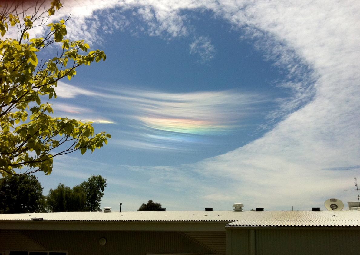 Fallstreak Hole: Photographers capture rare cloud formation in Victoria ...