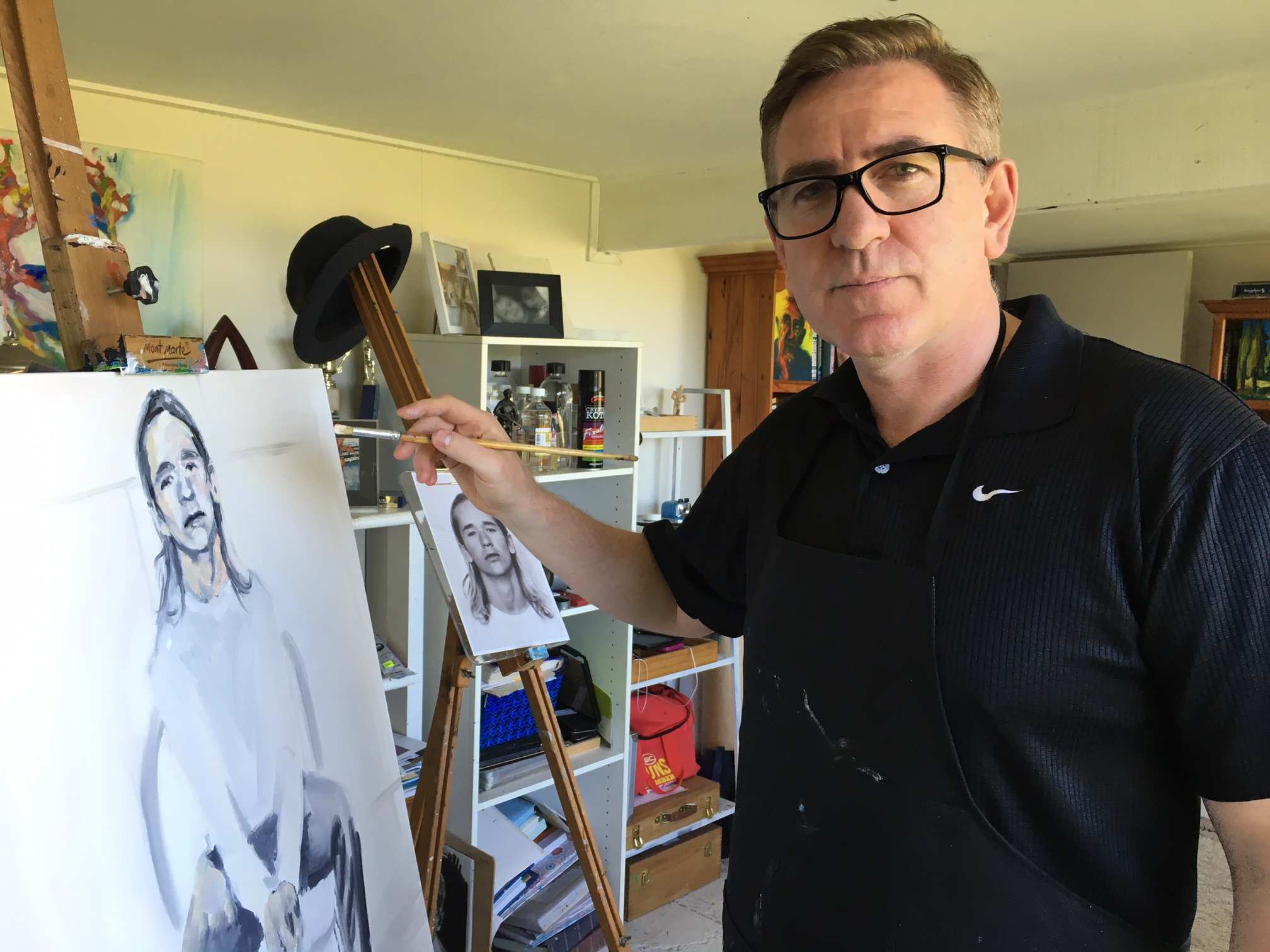 Queensland detective-turned-artist prepares to put works on show in ...