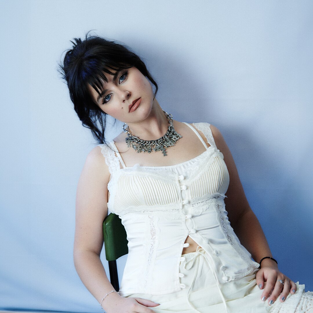 Home and Hosed: First Play from Lola Scott!! - triple j