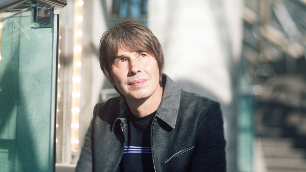 Rock star physicist Brian Cox – explaining the science of black holes ...