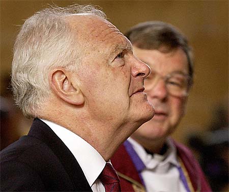 Timeline: Peter Hollingworth's career - ABC News