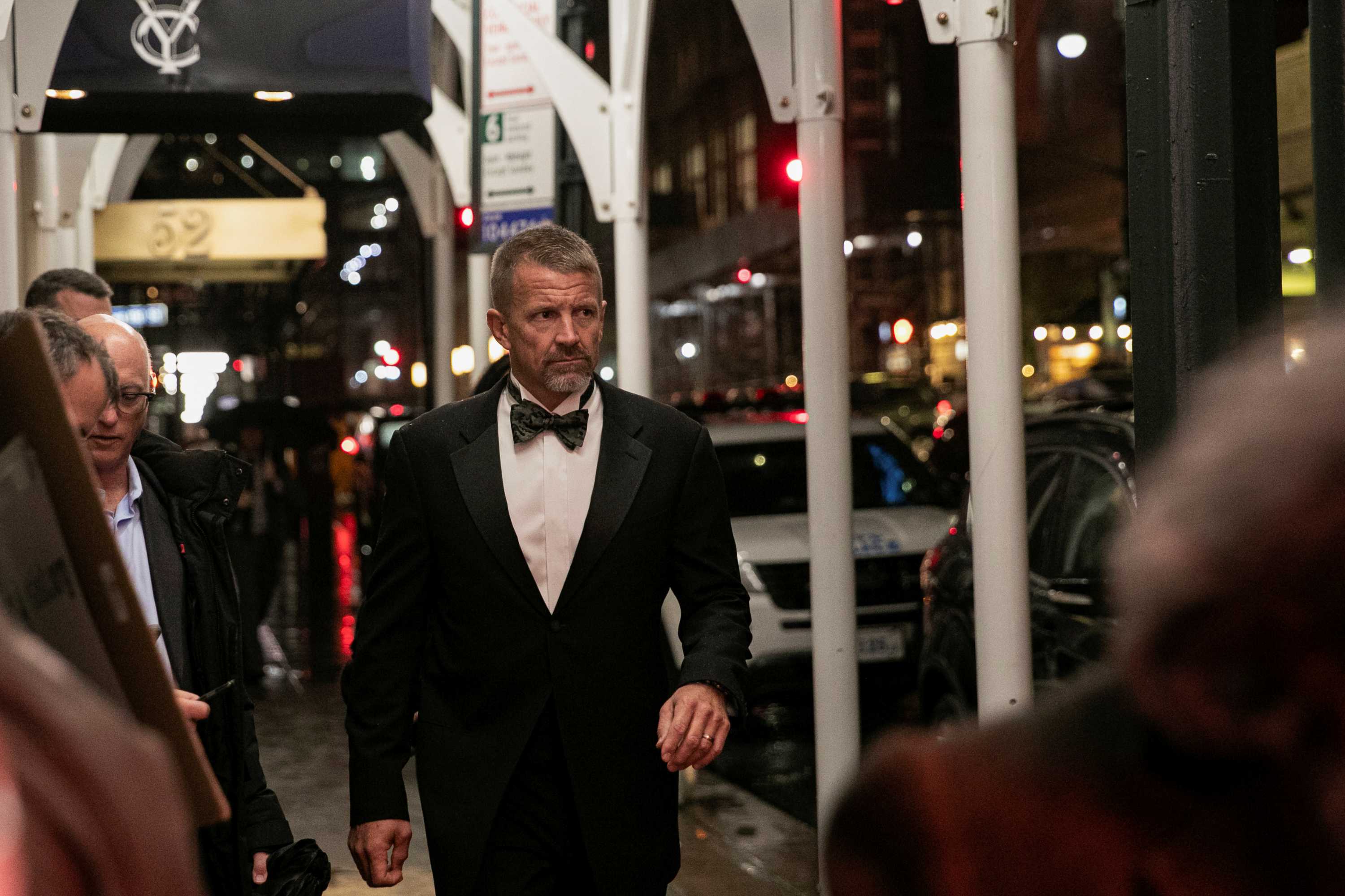 The fighter pilot, the mercenary boss and the warlord: A modern war ...