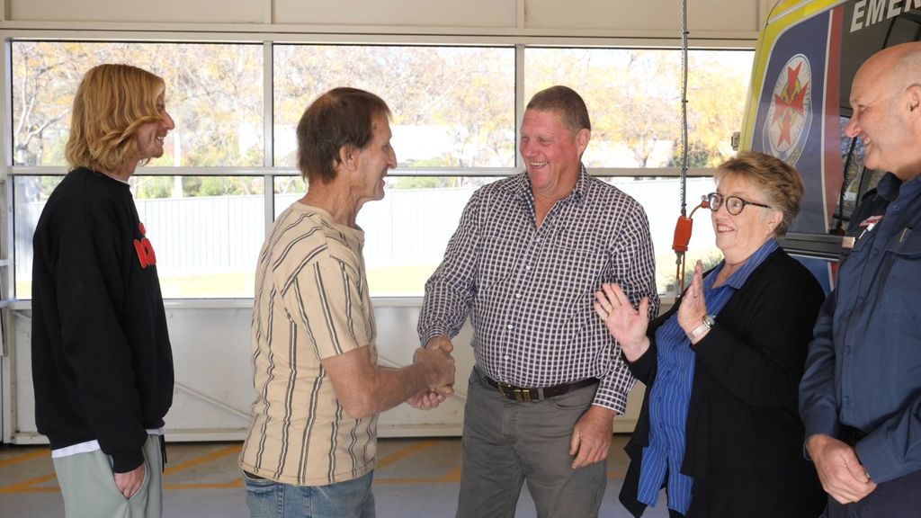 Doug Butler meets the people who saved his life. - ABC News