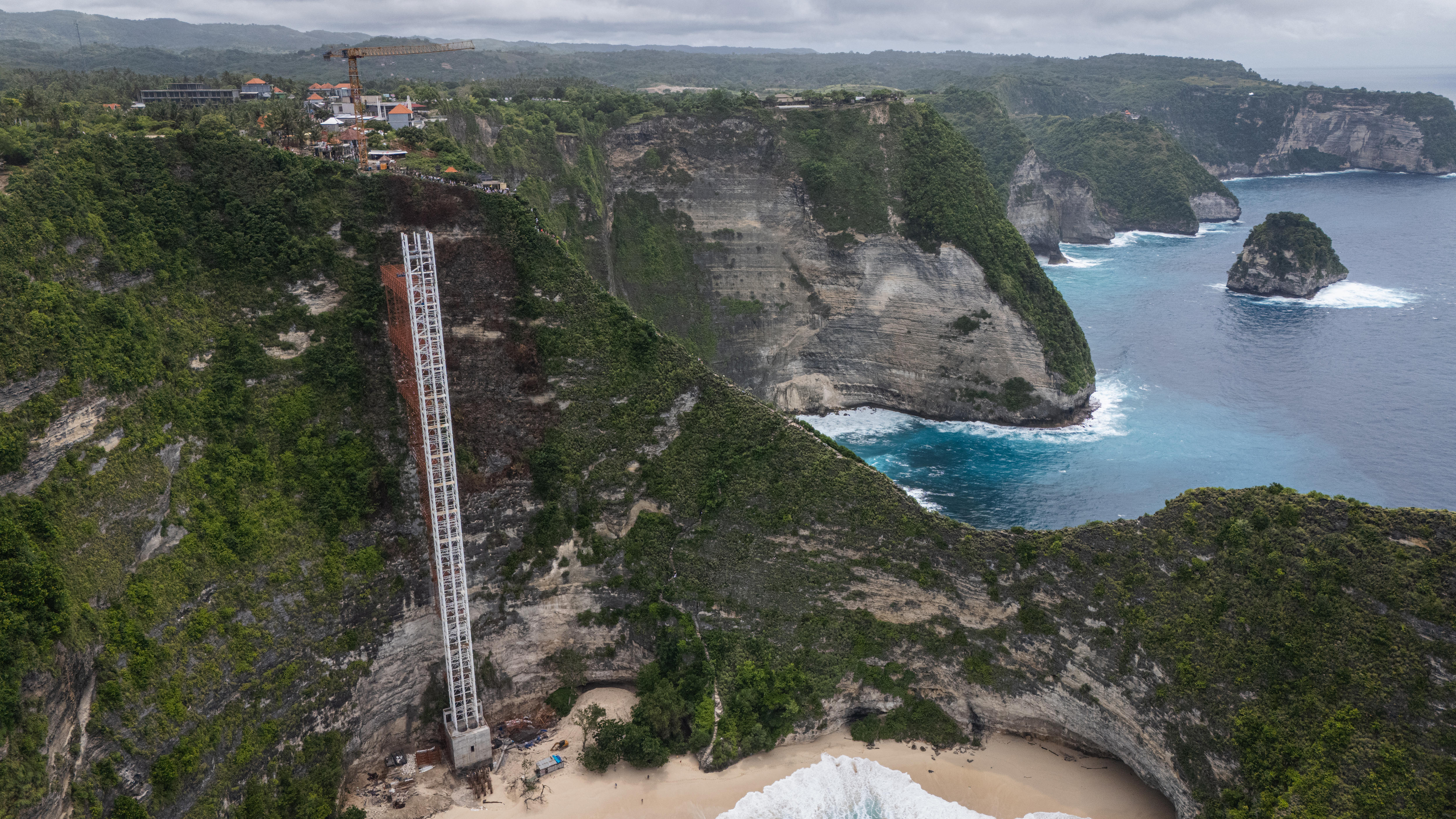 Inside the debate over the glass elevator Bali is building on 'world's ...