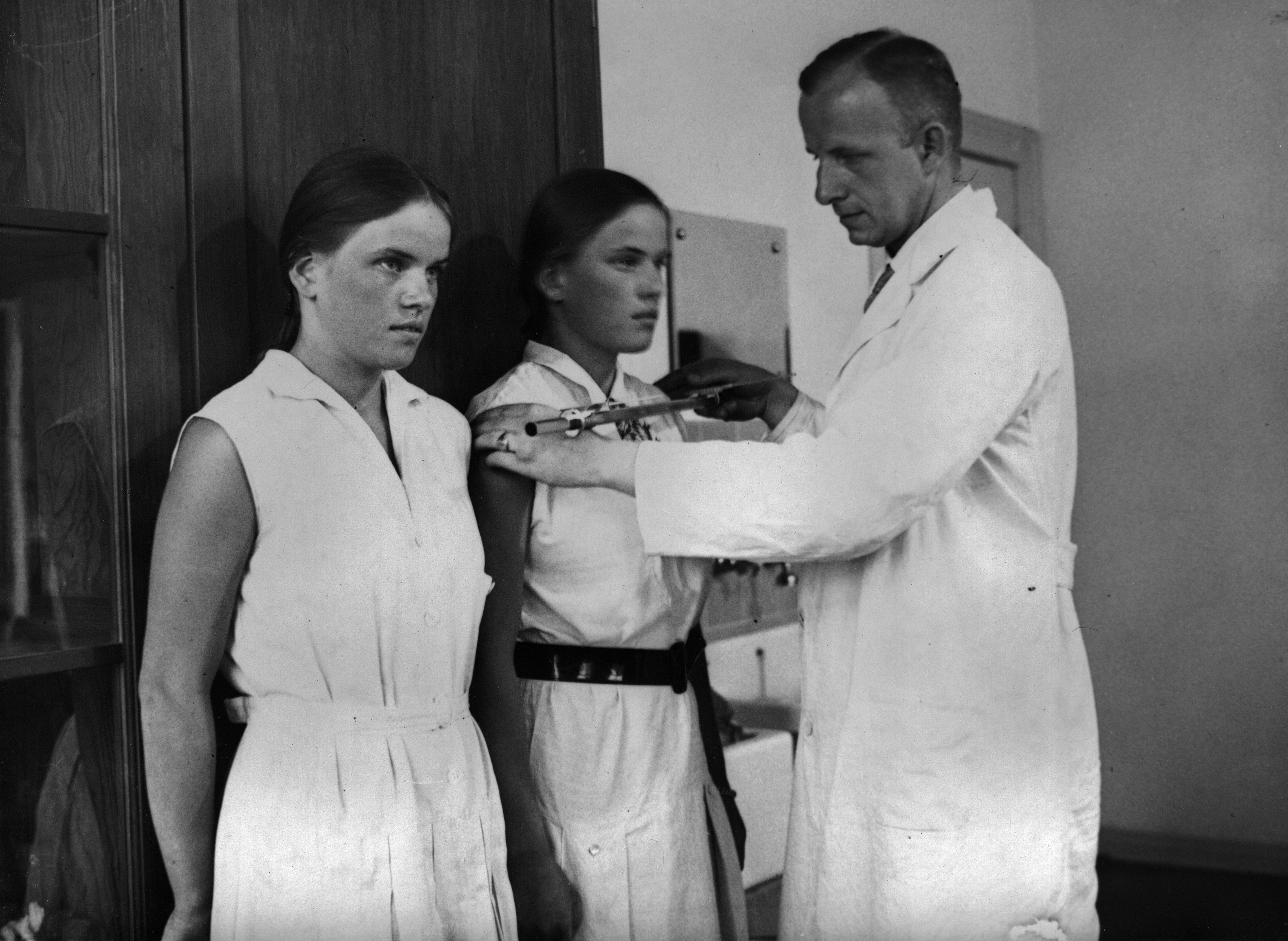 Nazi scientist Otmar von Verschuer's correspondence with British ...