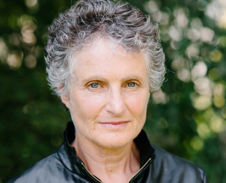 Woman with altitude - ABC listen