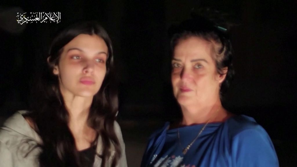 Hamas releases video of American hostages being handed to Red Cross ...