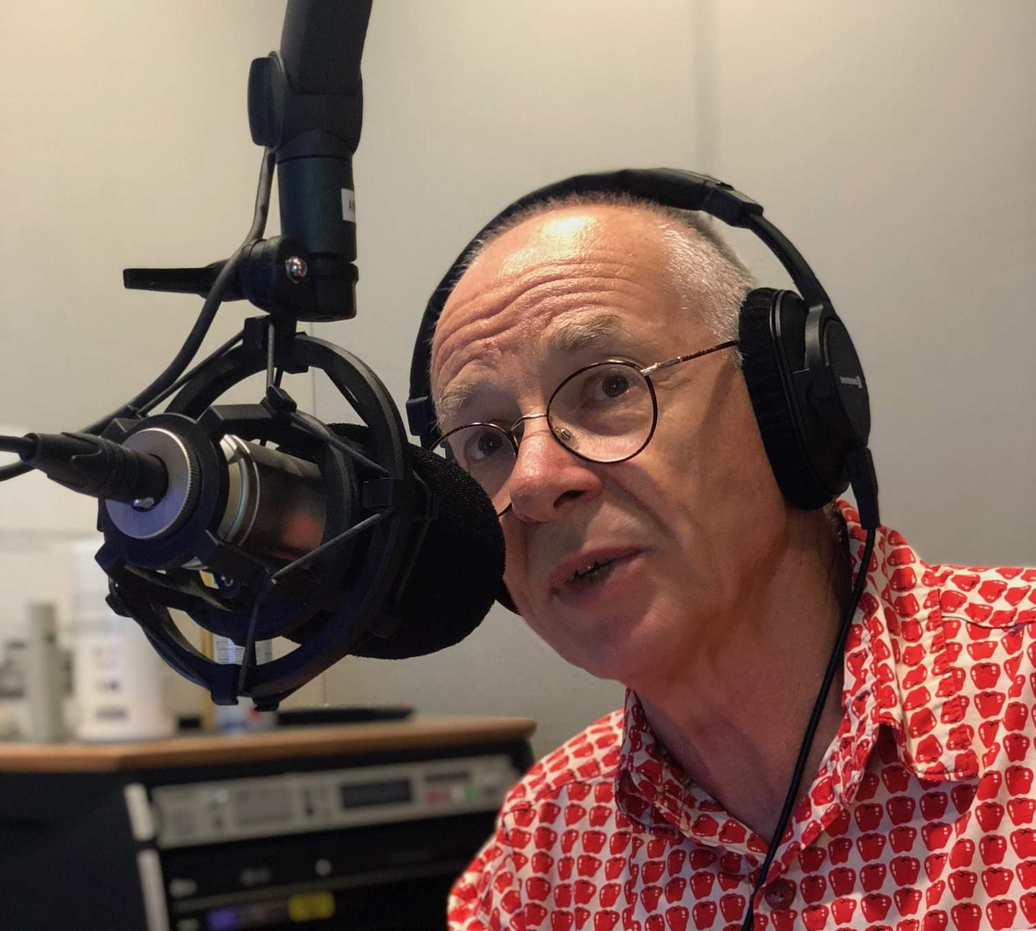 Dr Karl Kruszelnicki says he's 'not particularly smart' despite winning ...