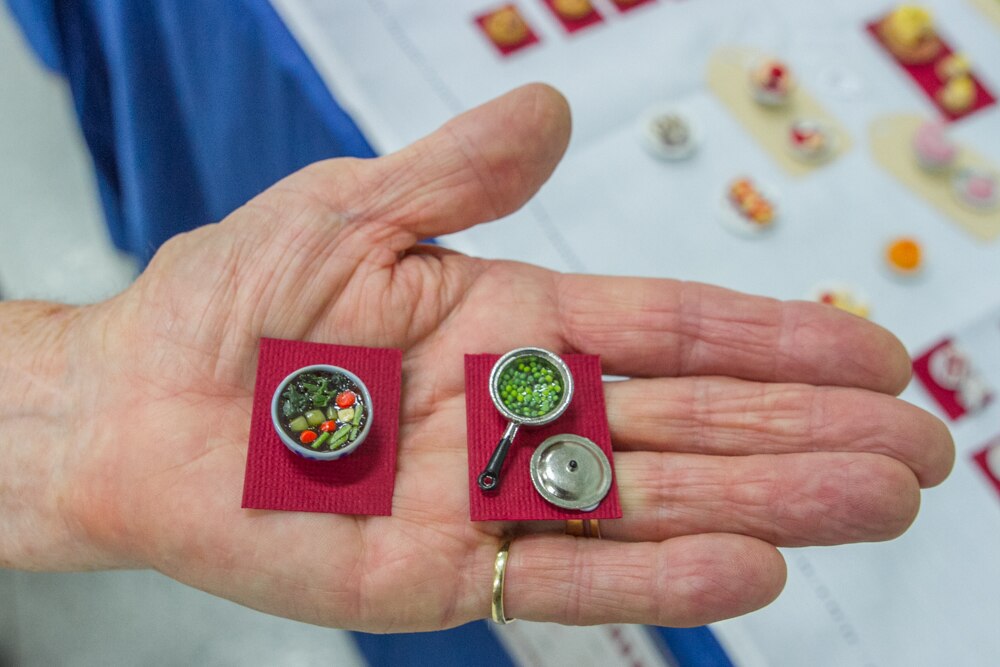 Miniature displays on a grand scale in Brisbane - ABC News