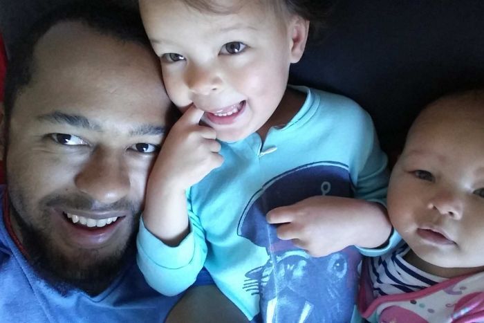 Kian Banyak Pria Australia Pilih Peran Bapak Rumah Tangga - ABC News