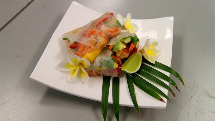 Kim's rice paper rolls - ABC News