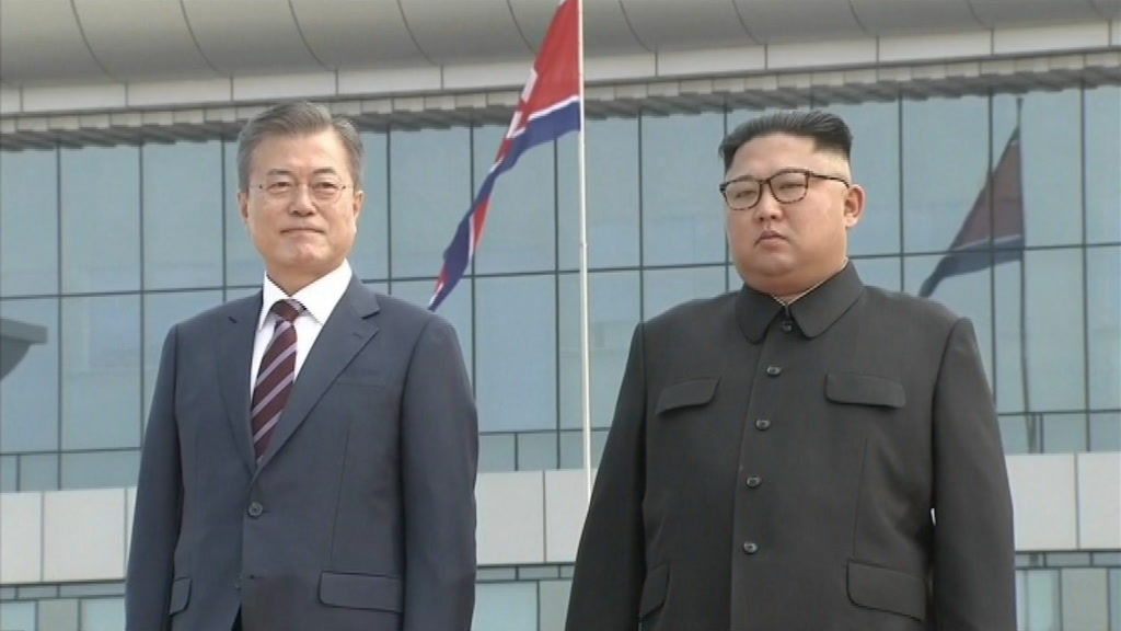 Kim Jong-un and Moon Jae-in meet in Pyongyang for high-stakes summit ...