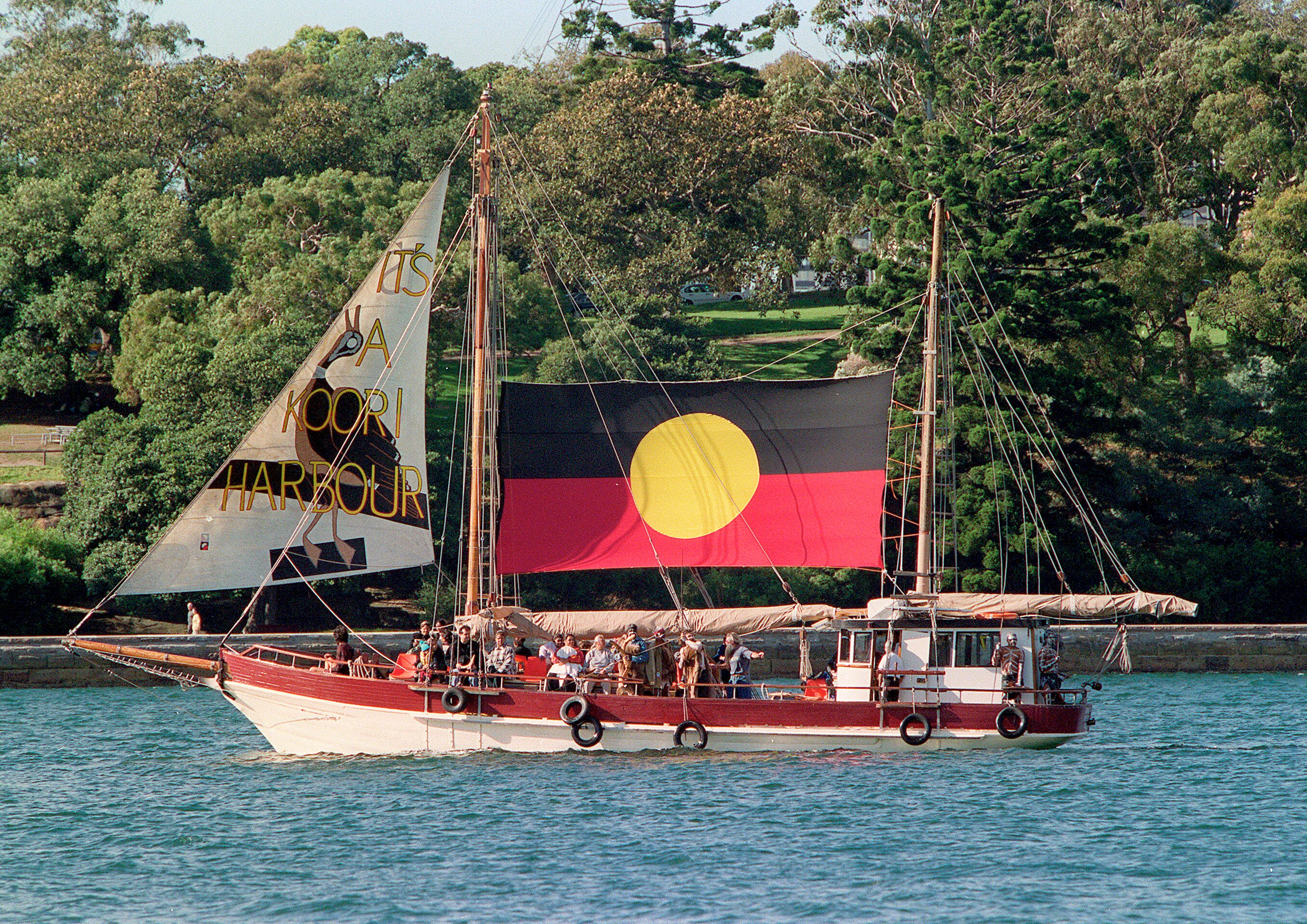 Why more than 250,000 people walked across the Sydney Harbour Bridge ...