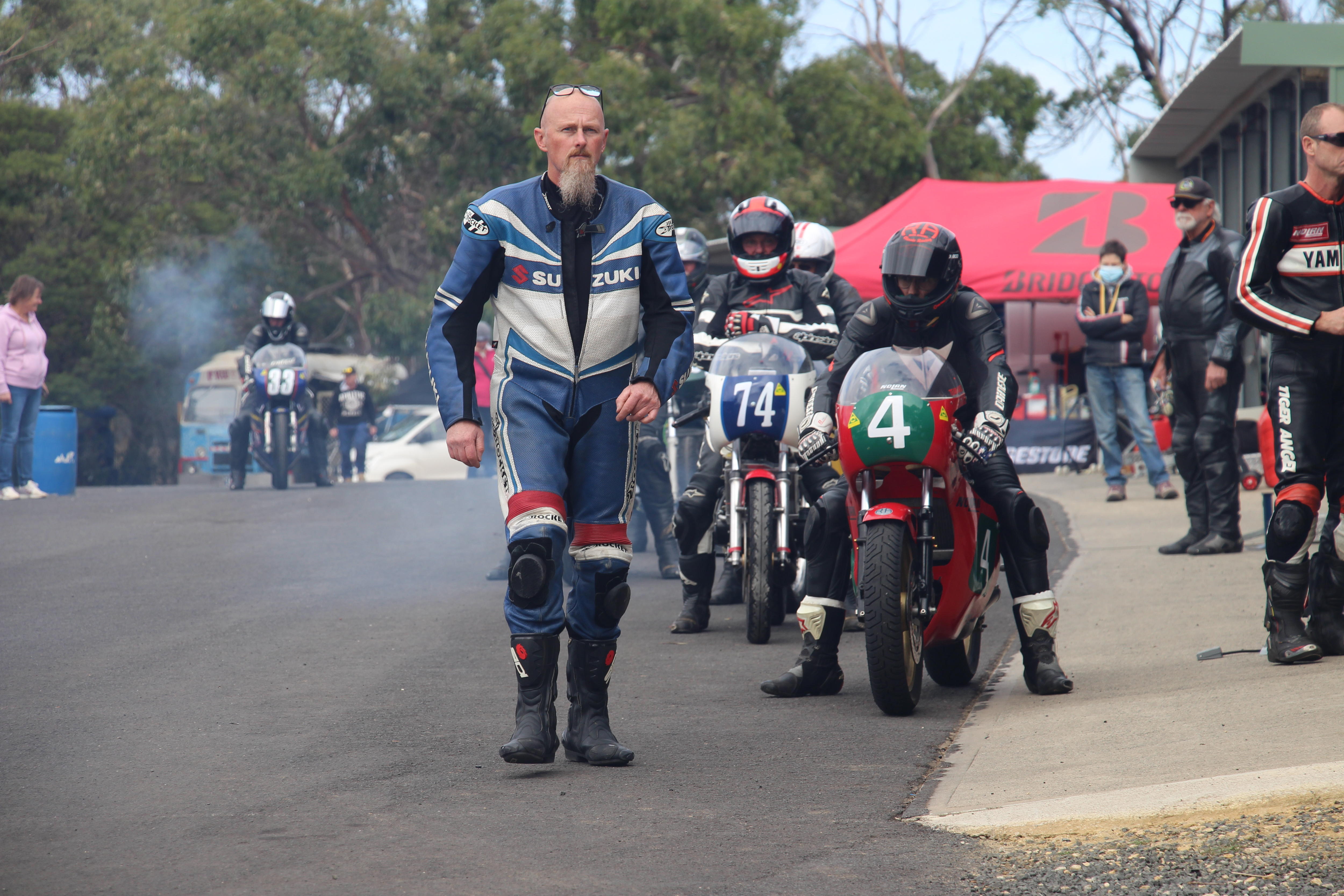 All-female motorcycling team takes on the Australian Historic Road ...