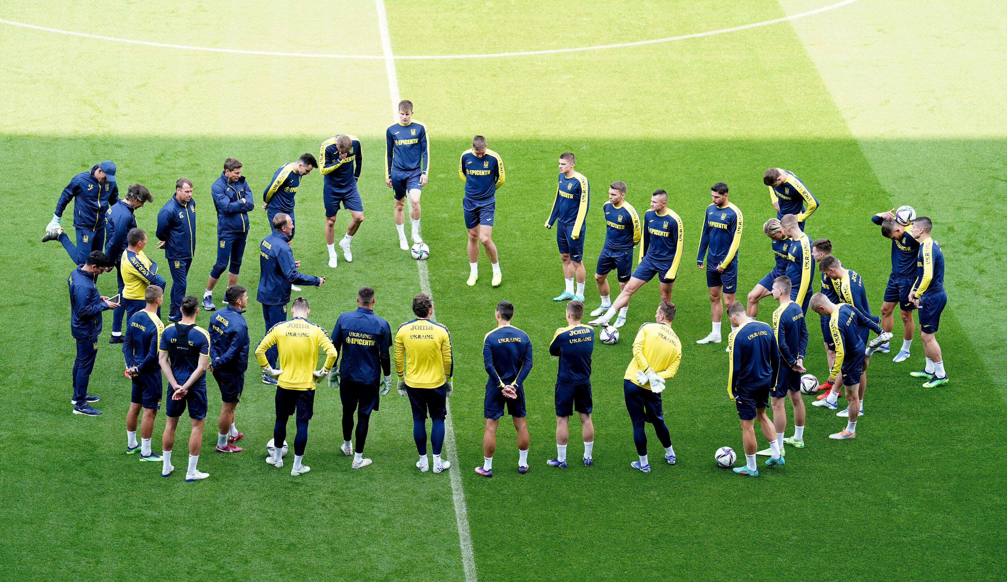Ukraine's national football team hopes to beat Wales to World Cup spot ...