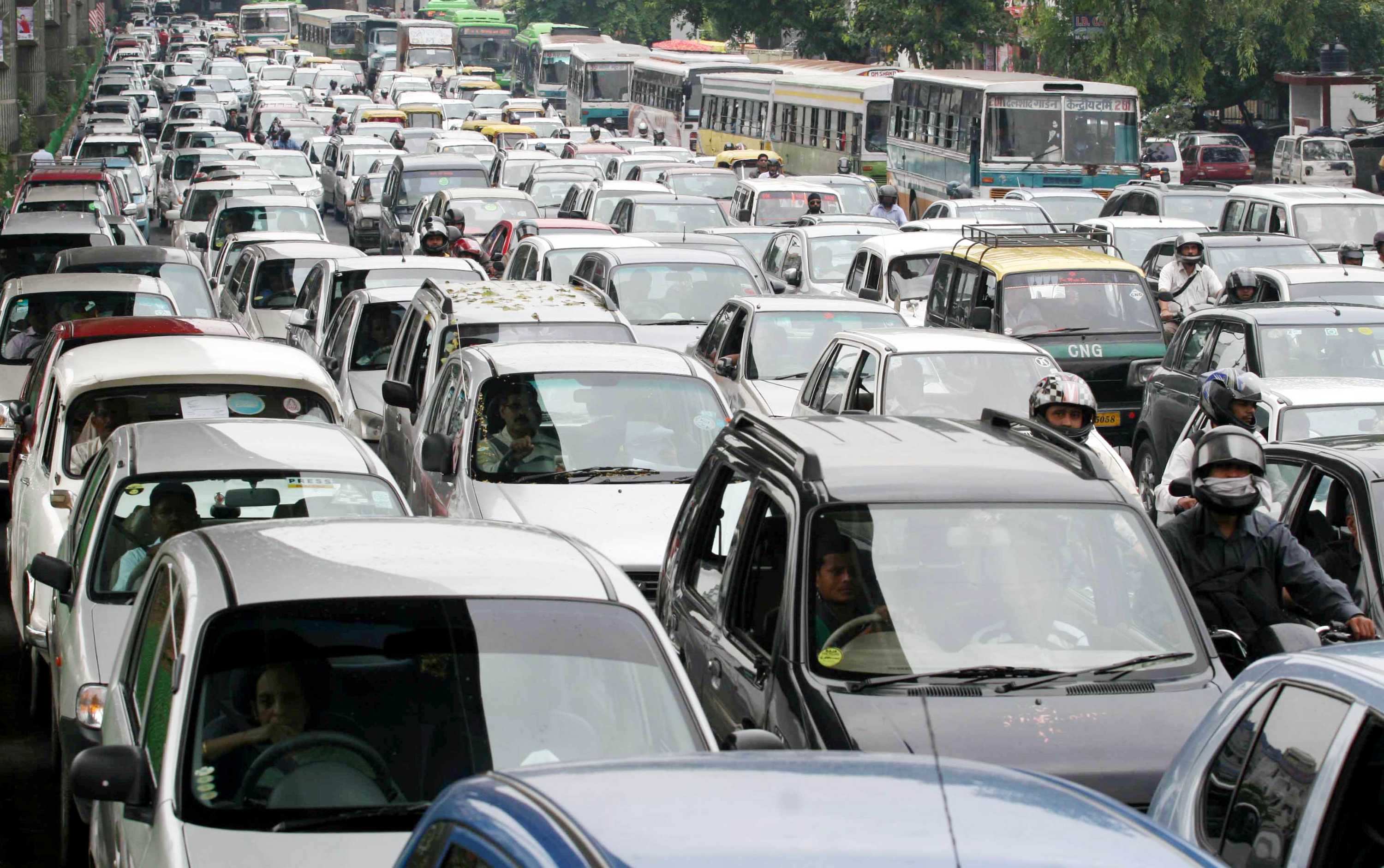 Dangerous driving is the norm in India, home of the world's most deadly ...