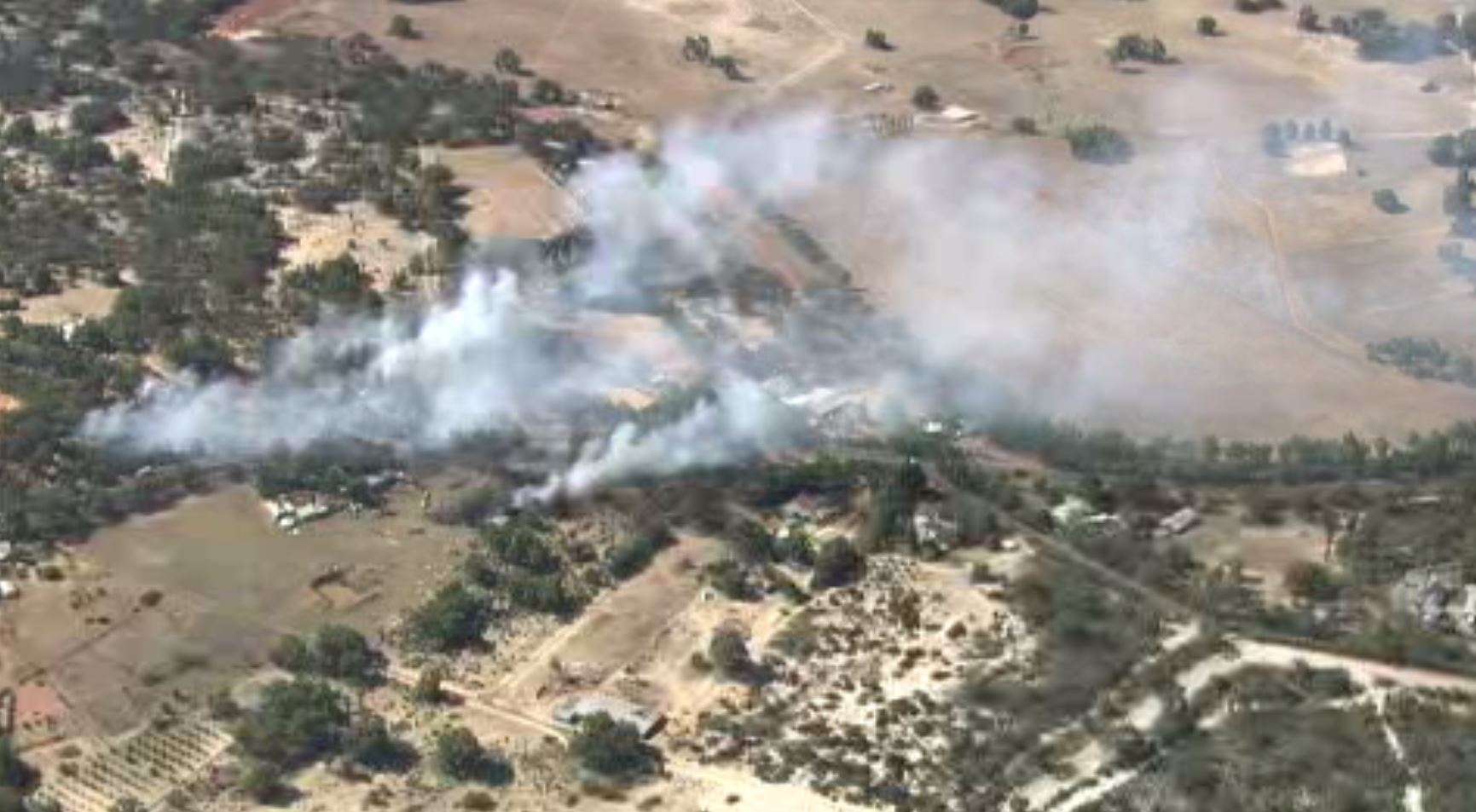 Bushfire warning for Bullsbrook in Perth's north-east downgraded to ...