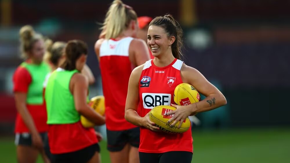 Chloe Molloy says the AFLW is "way bigger than football" - ABC listen