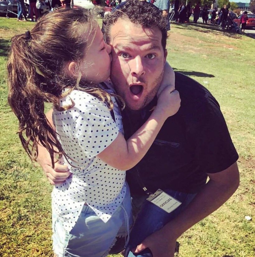 Cosi opens up birthday to anyone never invited to a party - ABC News