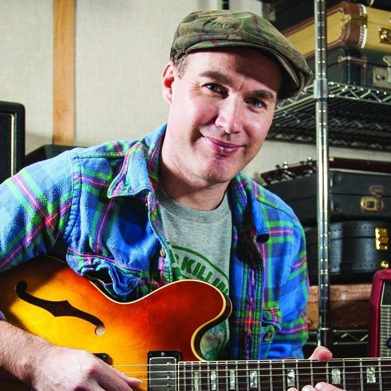 Justin Sandercoe: Tasmanian-born guitar teacher reaches millions around ...