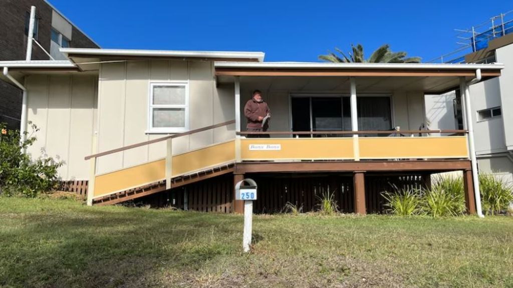 Clarkie's paradise lost as developer snaps up last beachfront shack ...
