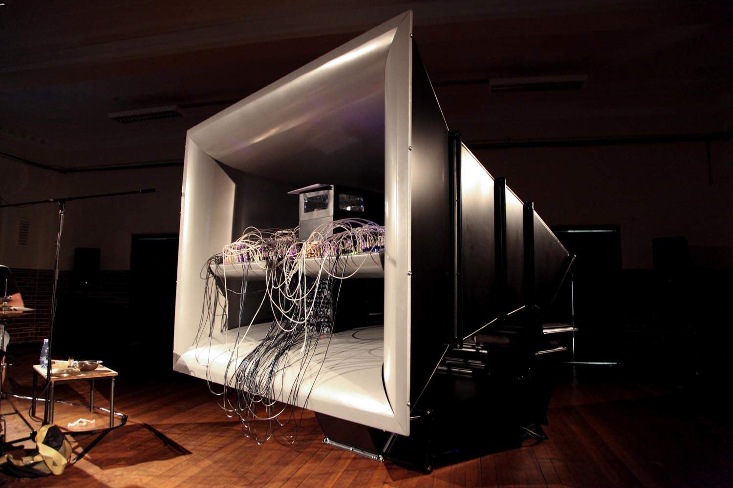 The sound machine controlled by human brain cells - ABC Radio National