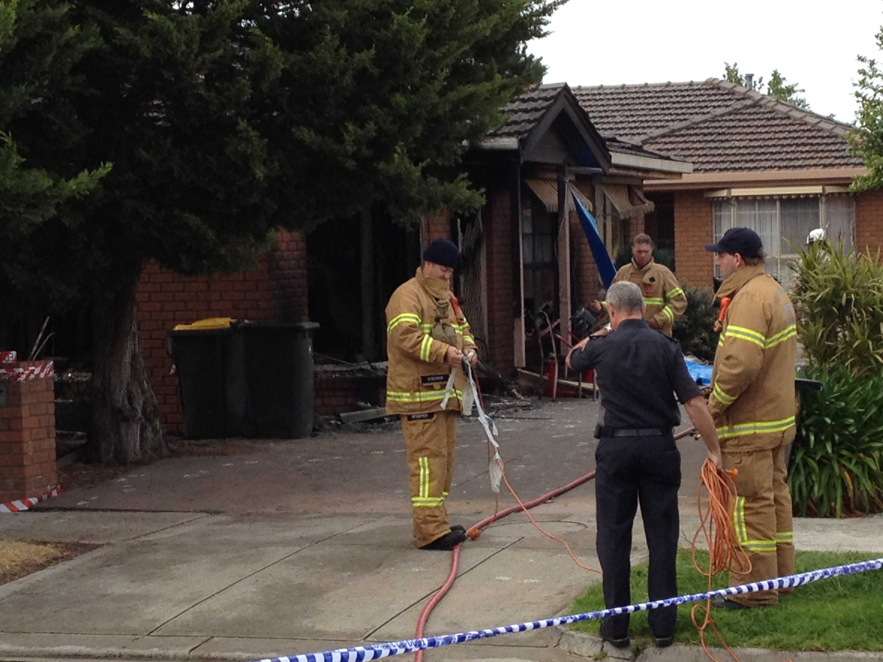 Arson squad investigates cause of fatal house fire in Melbourne - ABC News