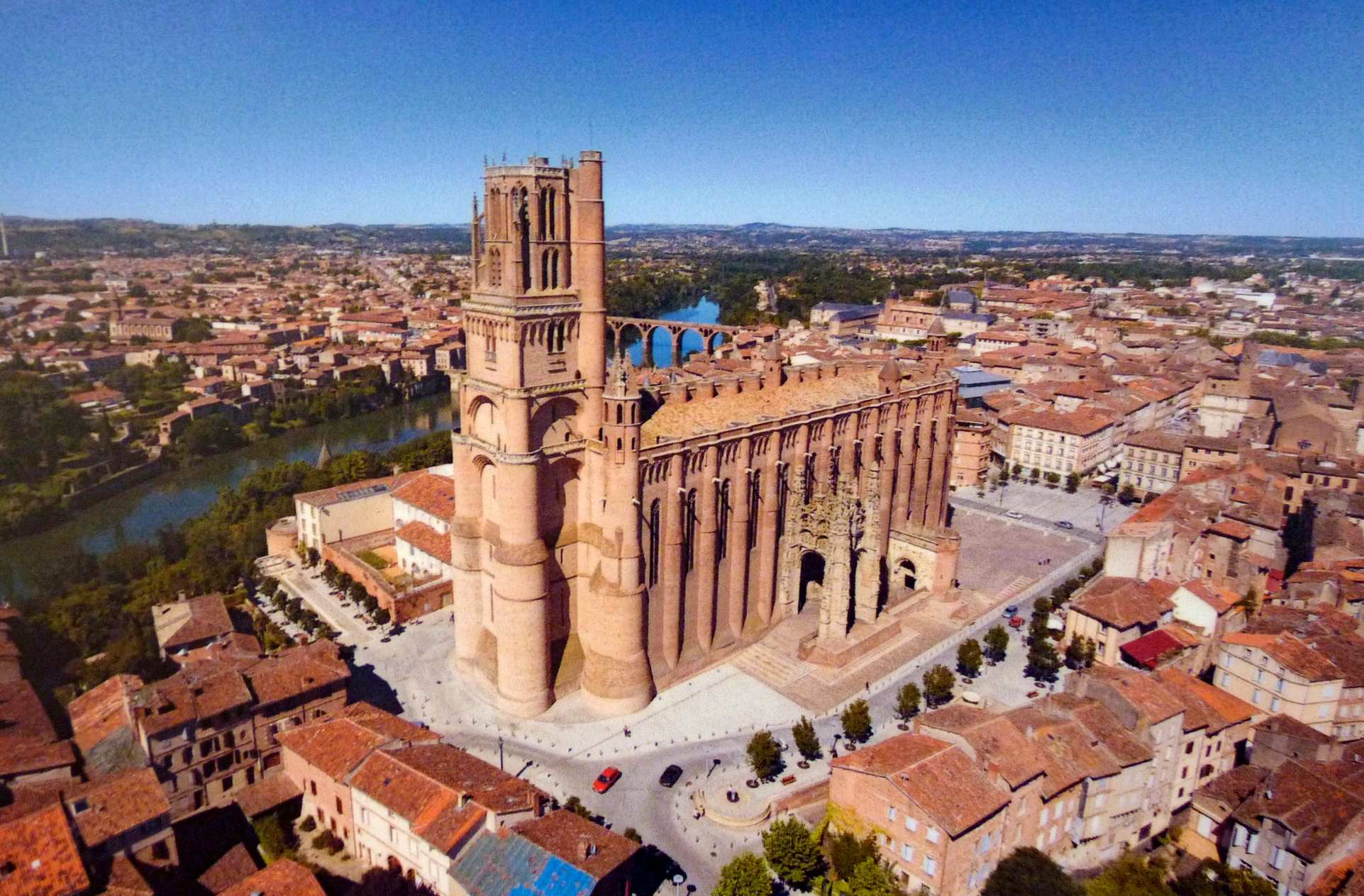 Colin Bisset's iconic designs — Albi Cathedral - ABC listen