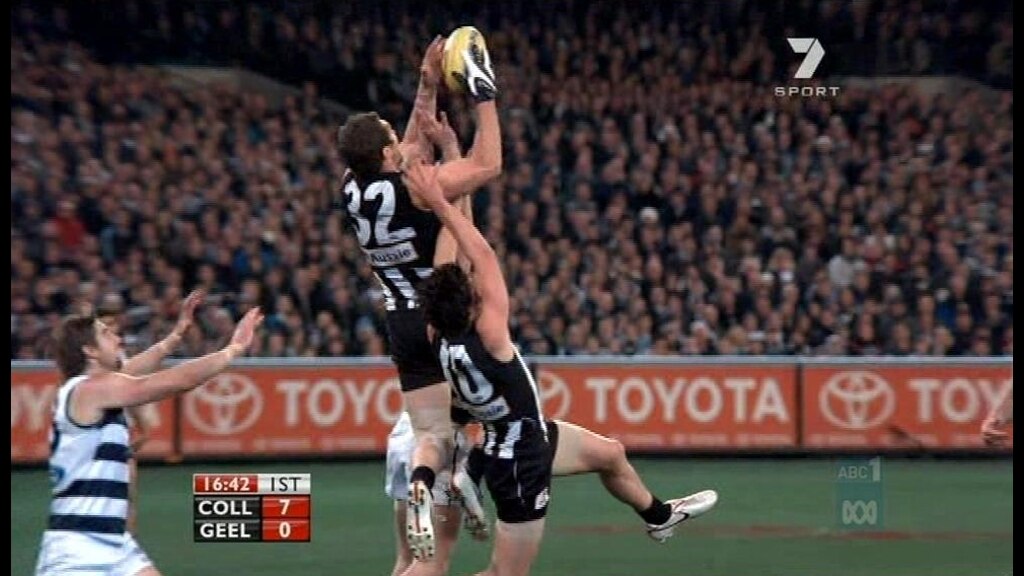 Magpies swoop on hapless Cats - ABC News