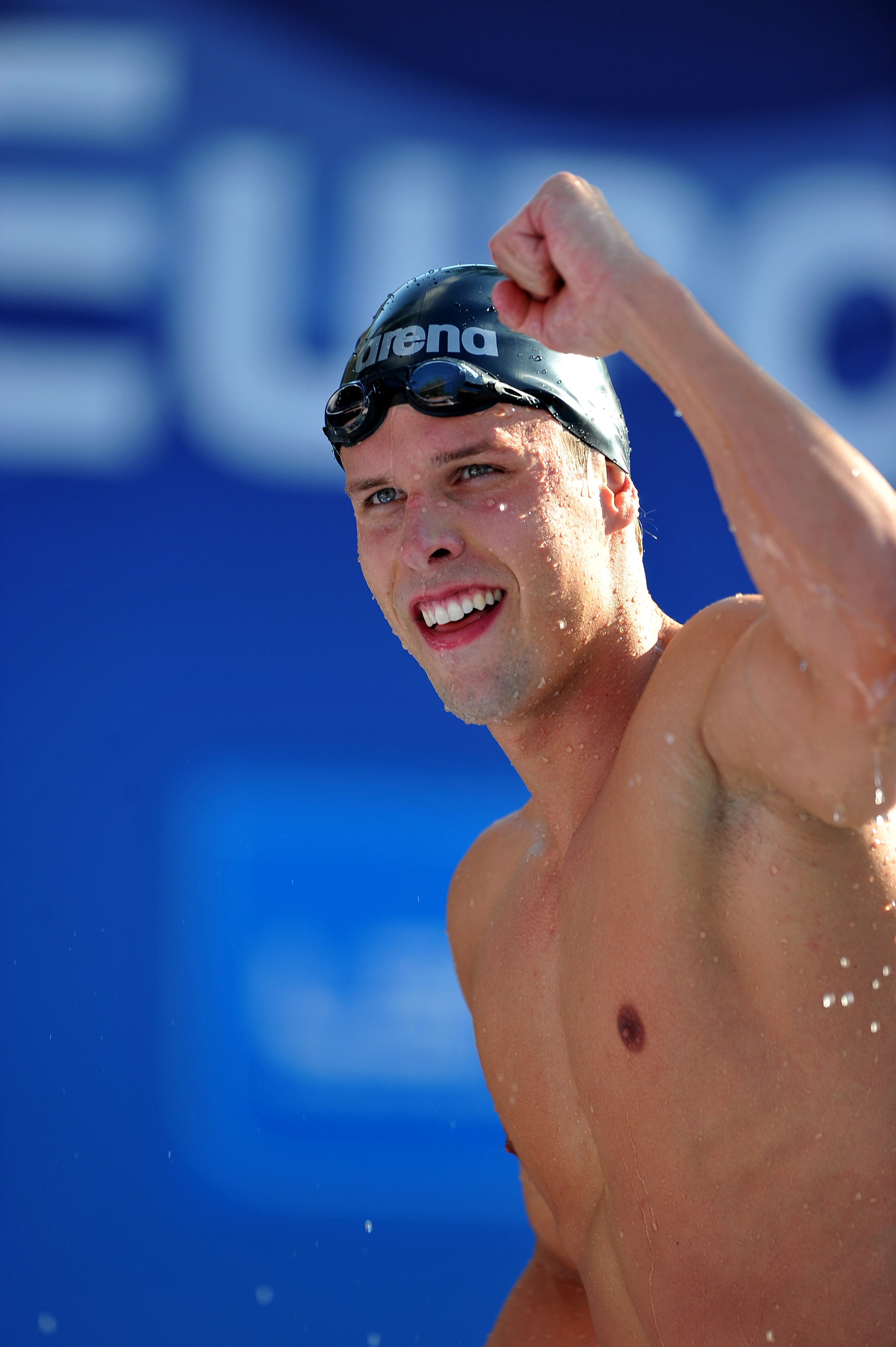 Olympic swimmer found dead in shower - ABC News
