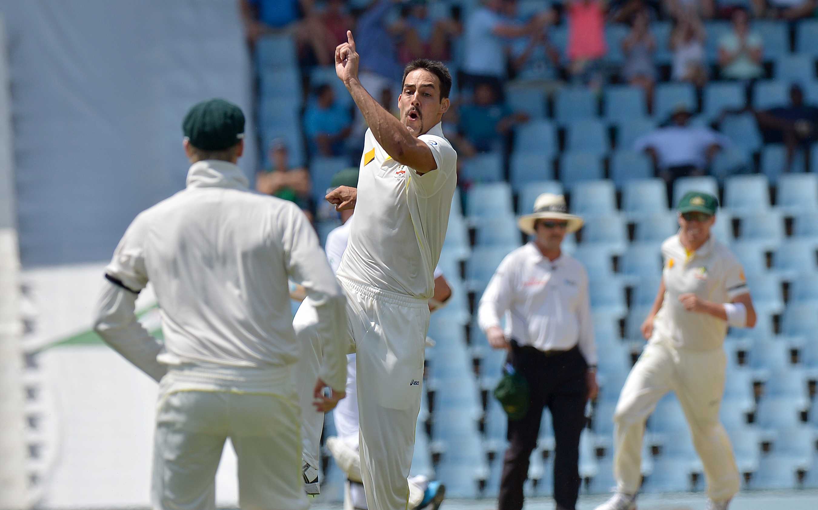 Mitchell Johnson dismantles South Africa as Australia takes upper hand ...