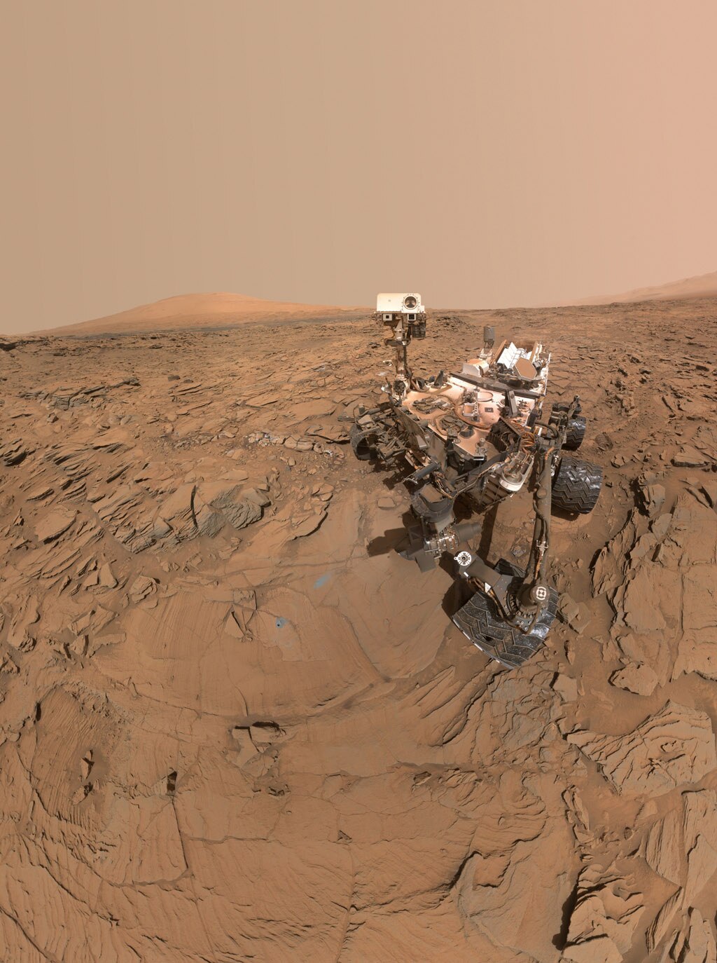 NASA's Curiosity Rover sends back space 'selfies' from Mars to ...