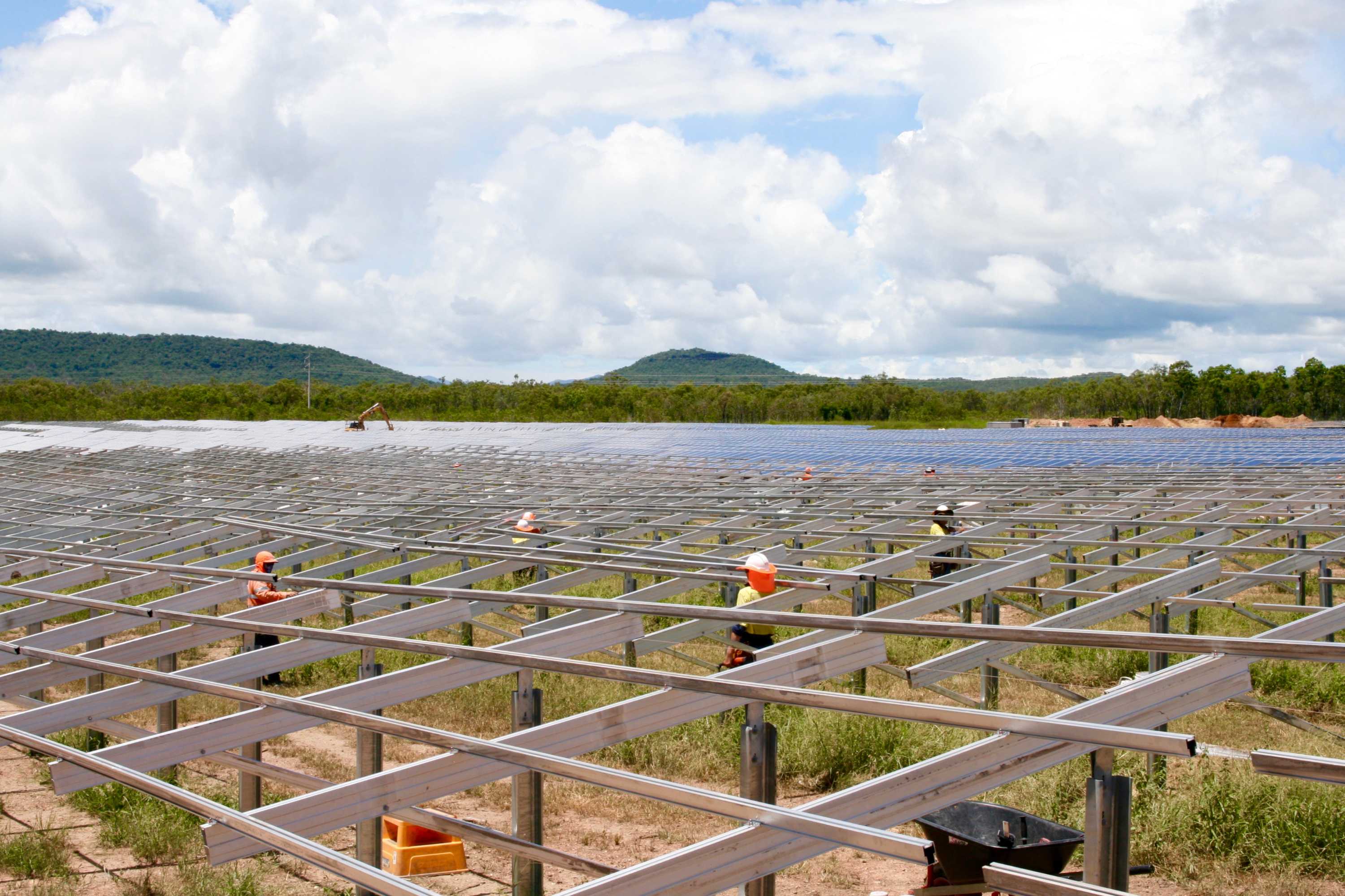 Experimental solar battery in Queensland's Lakeland could lead other ...