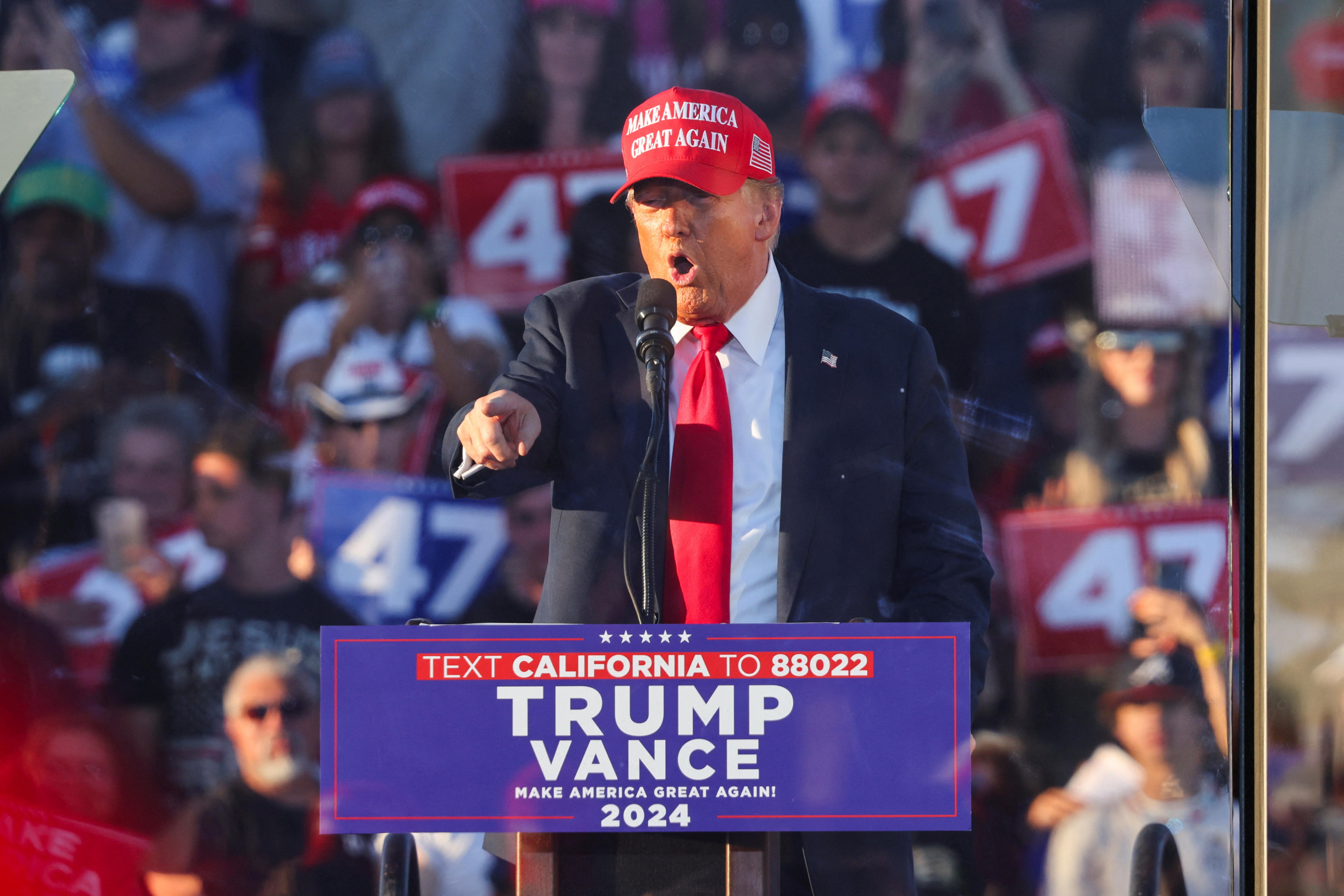 Who is Vem Miller, the man accused of bringing a loaded gun and fake ID ...