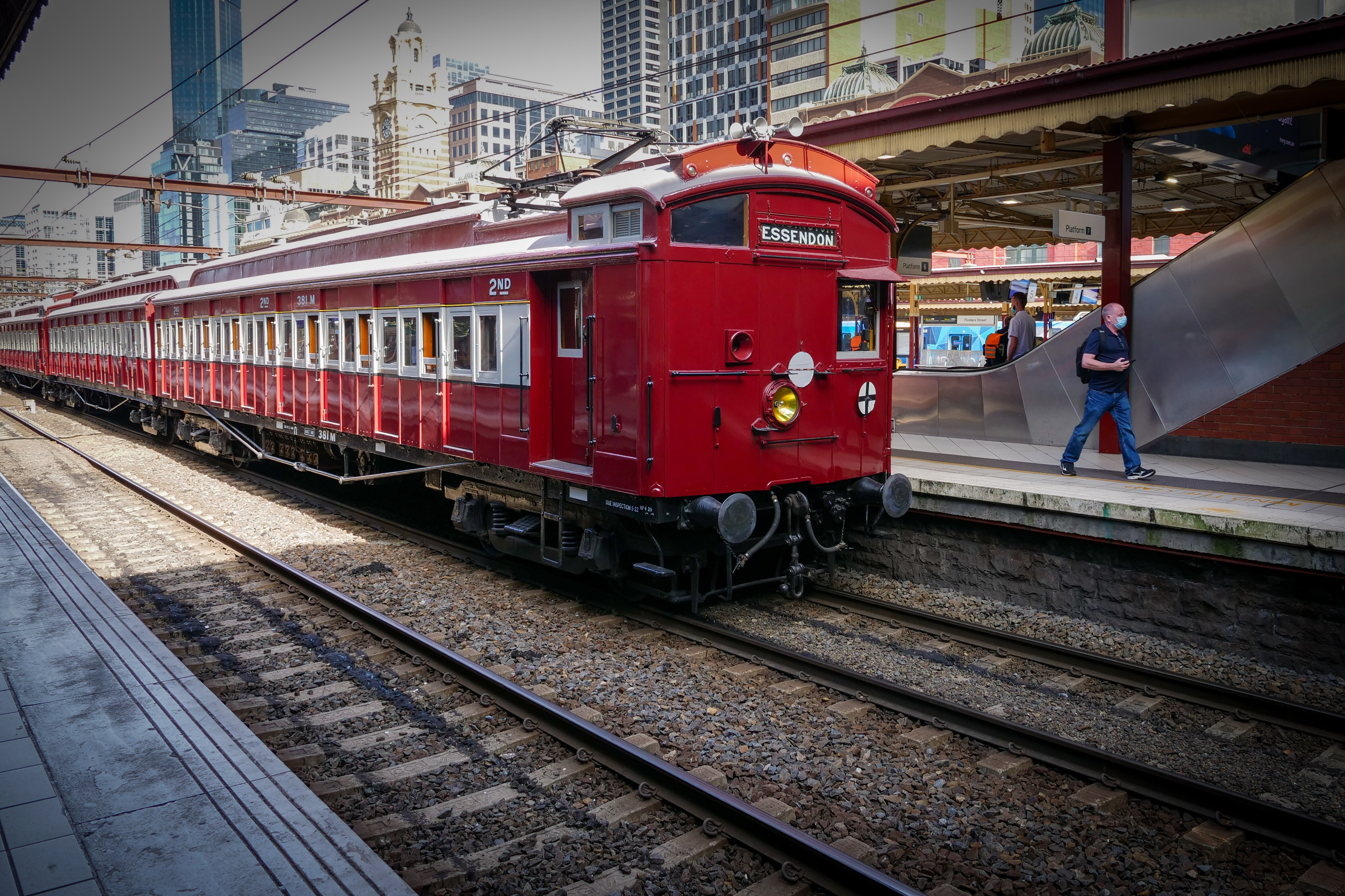 Heritage red rattler train welcomes back Melbourne passengers for the ...