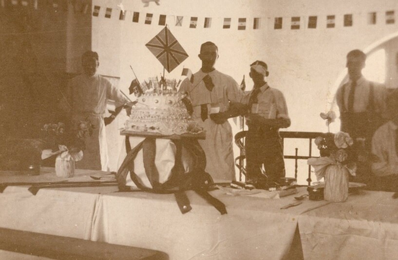 In pictures: Eleven ways soldiers celebrated Christmas during World War ...
