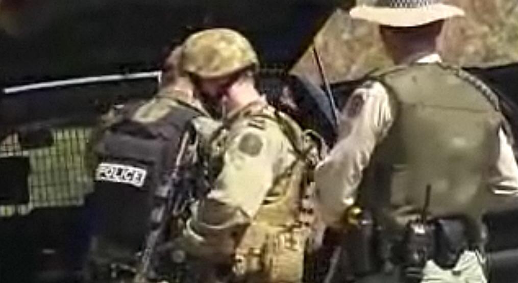 Police following leads in murder suspect hunt - ABC News