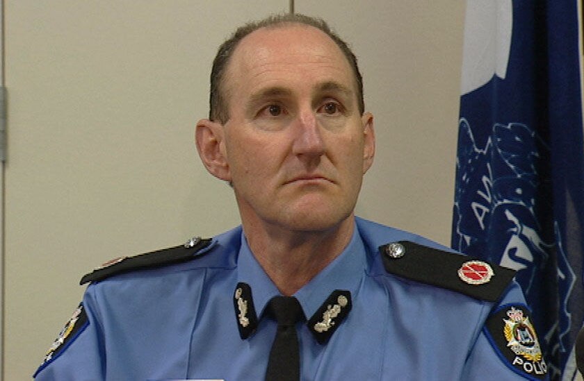 Policeman grilled over changes to witness statements - ABC News