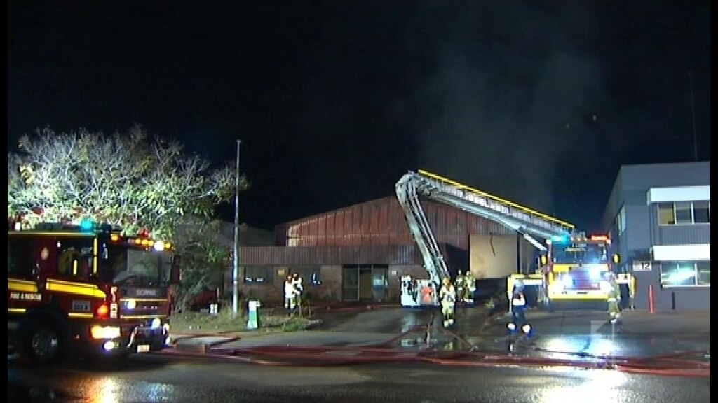 Fire engulfs Brisbane furniture storage factory - ABC News