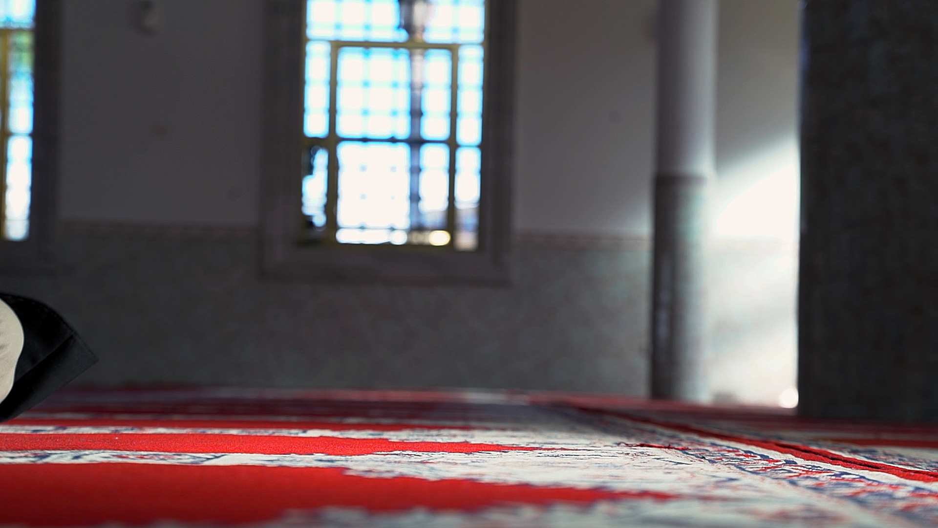 Iman Osman Boyaci Praying - ABC News