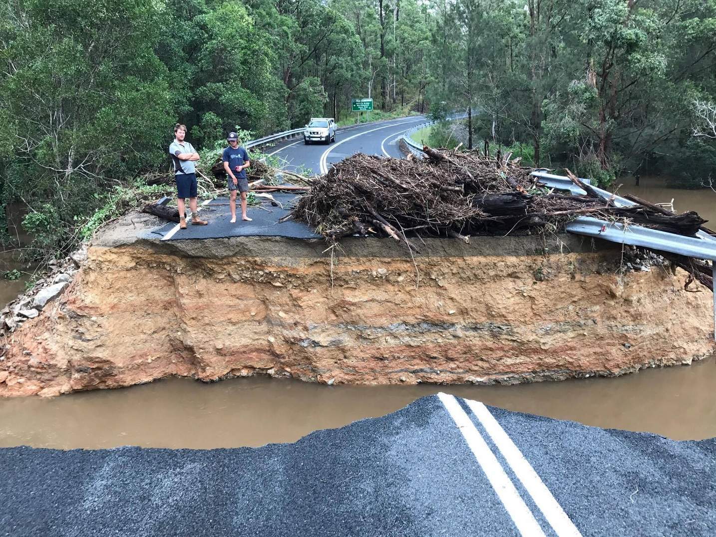 Springbrook Road could take another year to fix after ex-Cyclone Debbie ...