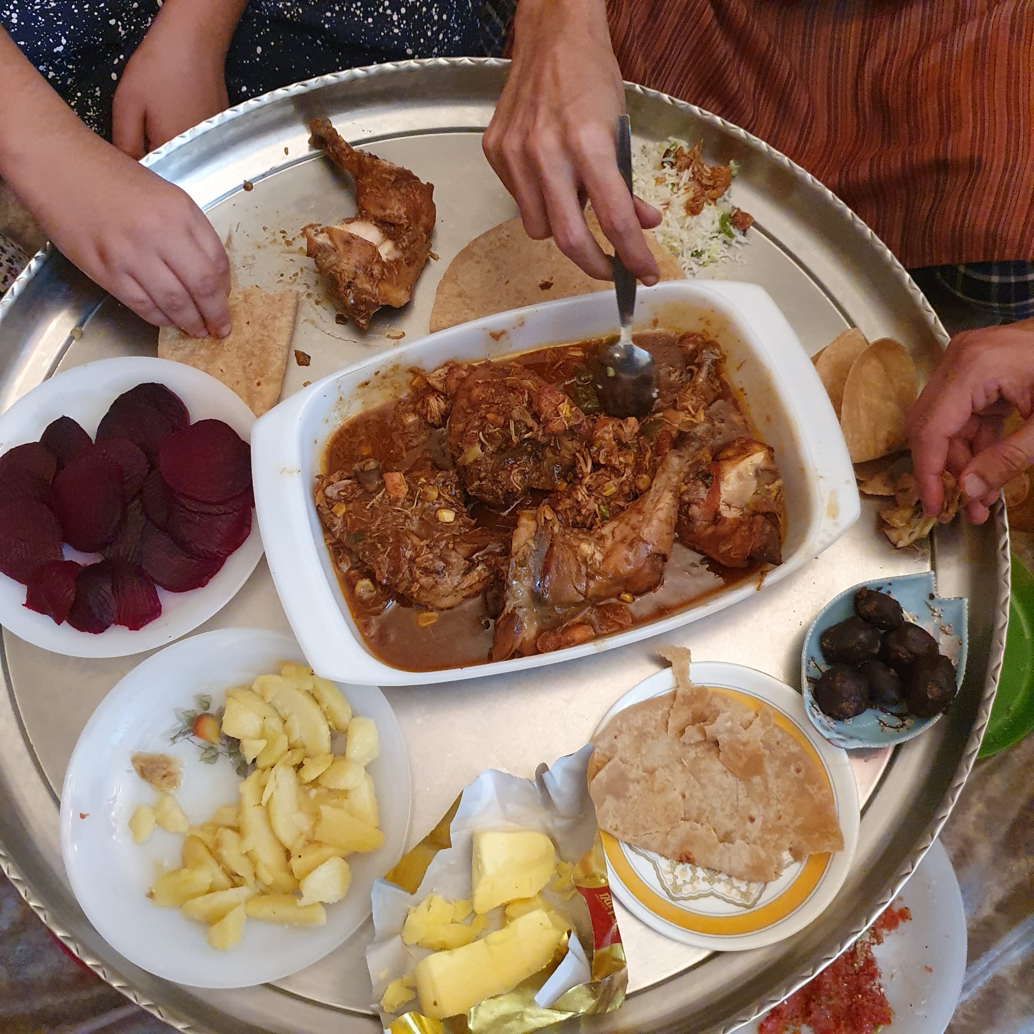 Does eating with our hands make food taste better? - ABC listen