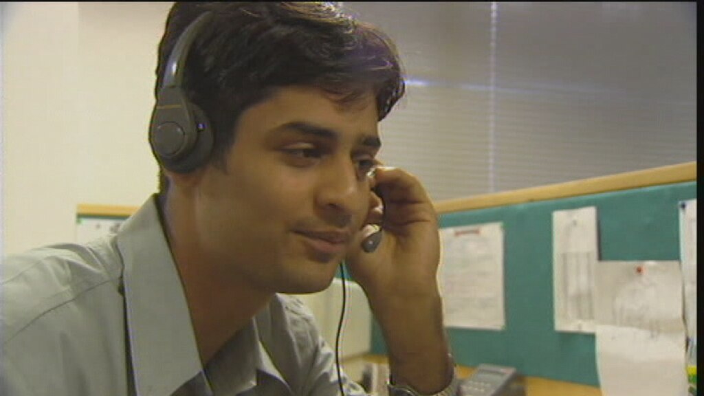 Philippines plug into call centre boom - ABC News