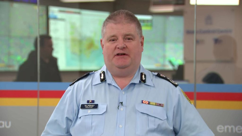 Victoria's SES has received more than 1,900 calls for assistance - ABC News